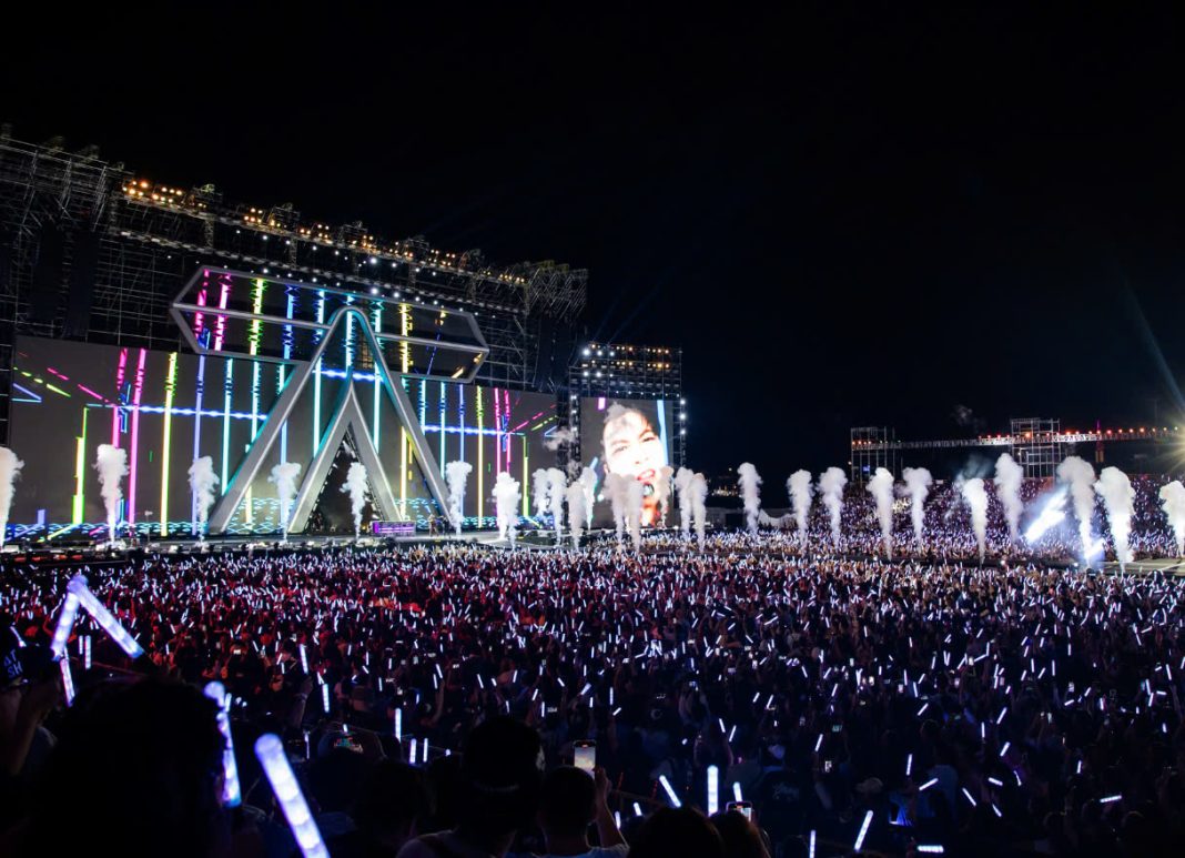 Nghi vấn "Say Hi" mở thêm concert ngày 9/12, dàn "Anh Trai" chia sẻ dự ...